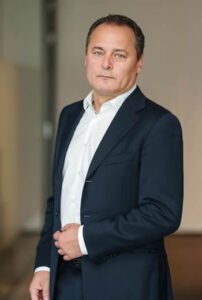 Marius Ghenea • Confederația Națională pentru Antreprenoriat Feminin ...